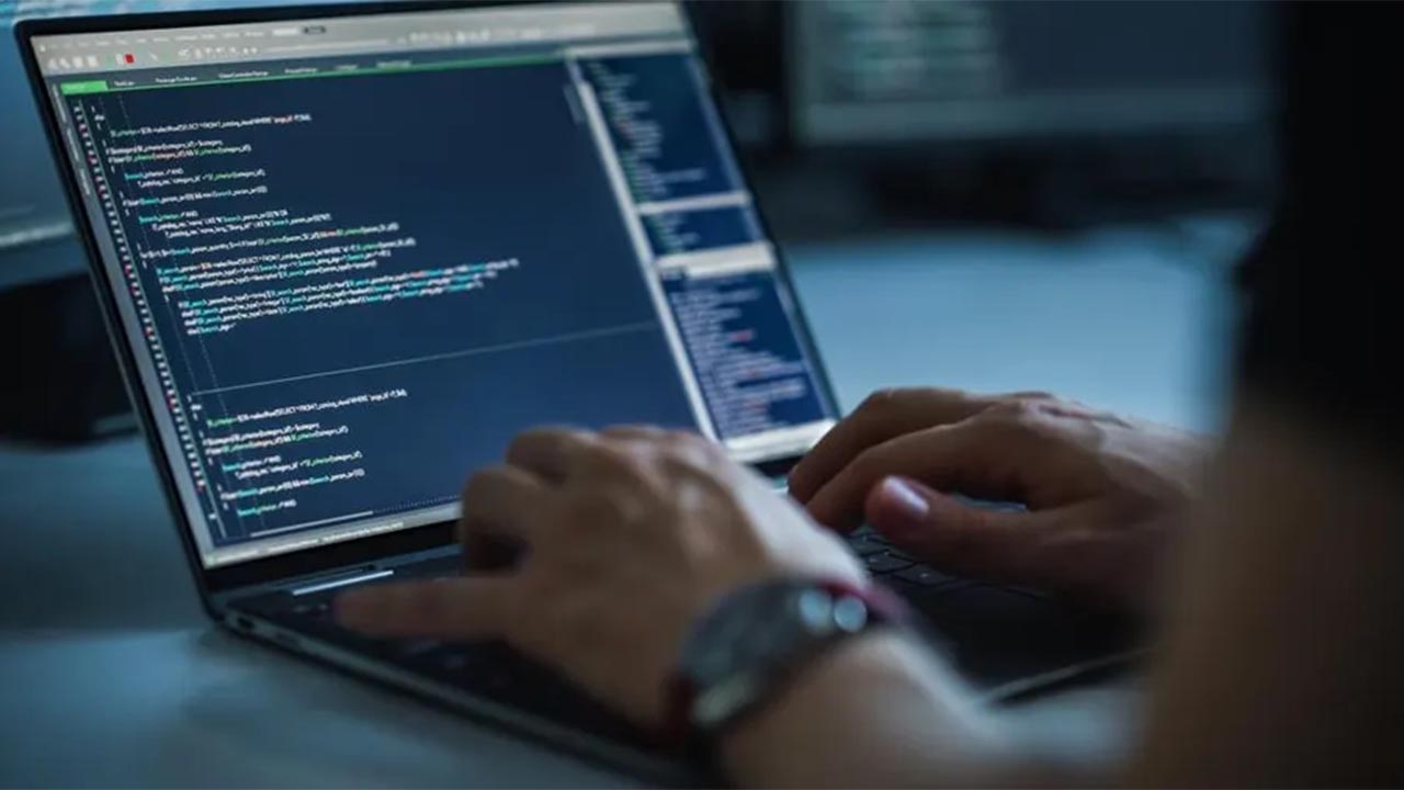 Ingeniera te enseña a programar: Así puedes inscribirte a su curso gratis