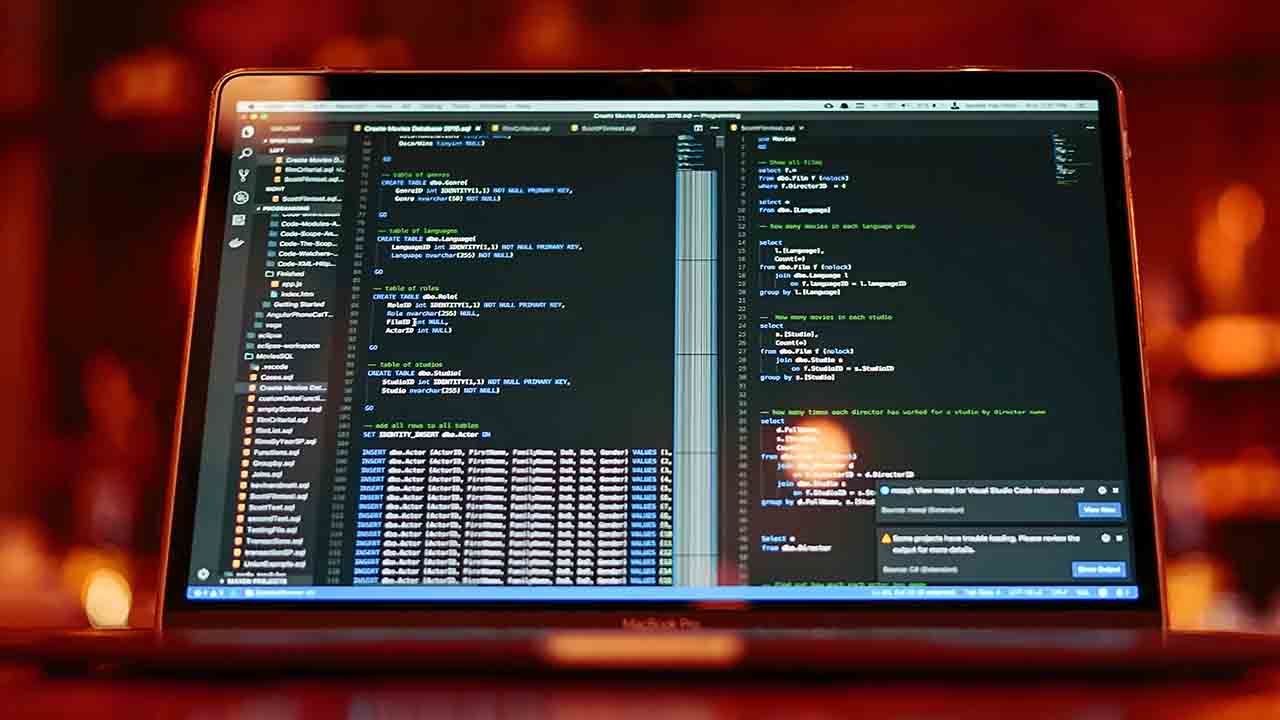 Certifícate en programación avanzada con este curso gratuito en línea de la UVM